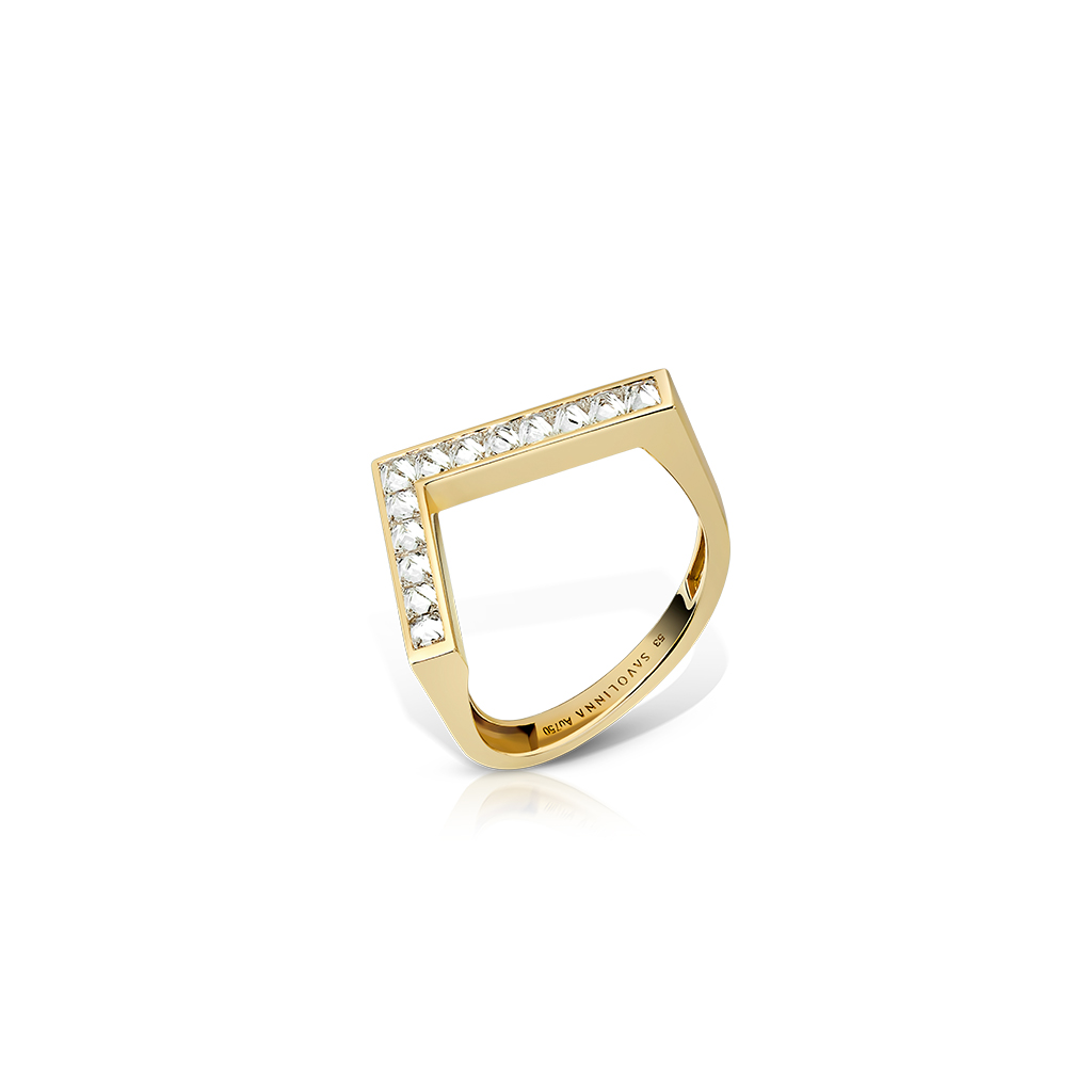 Elegant Be Spiked Arrow Single Row in Diamonds